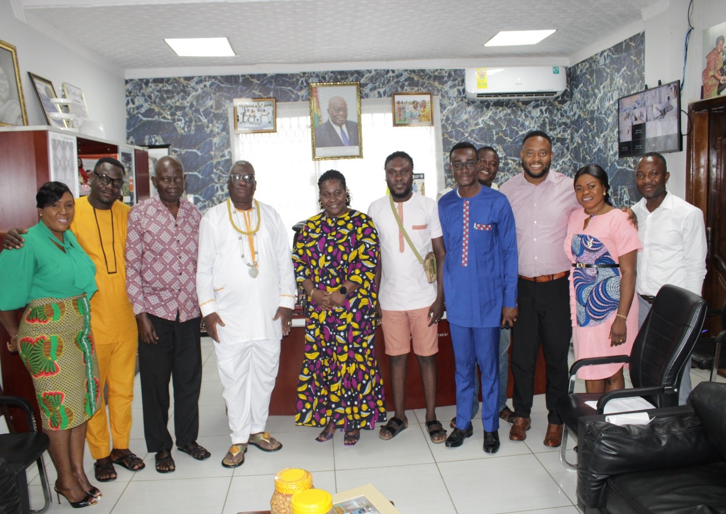 AYWMA - MCE discusses developmental issues with the Chief of Mempehuasem